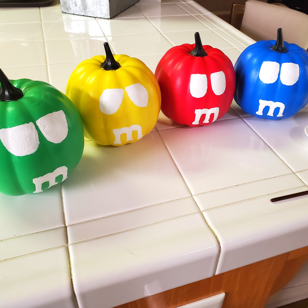 These DIY M&M Halloween Pumpkins Are So Sweet, You’ll Be Saying “I Want ...